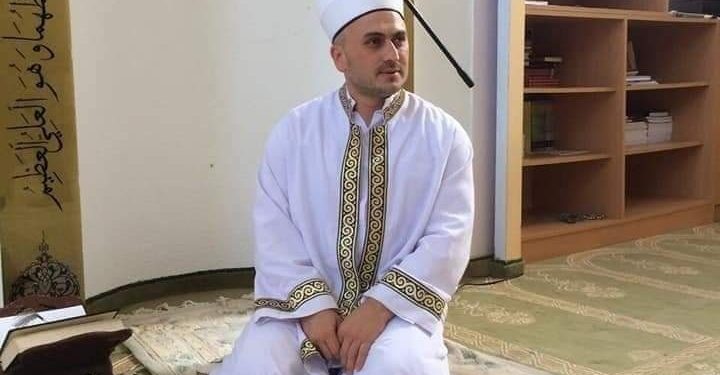 Neobični hodža: Posijao 17 duluma pšenice koju nudi narodu u otkup, a ...